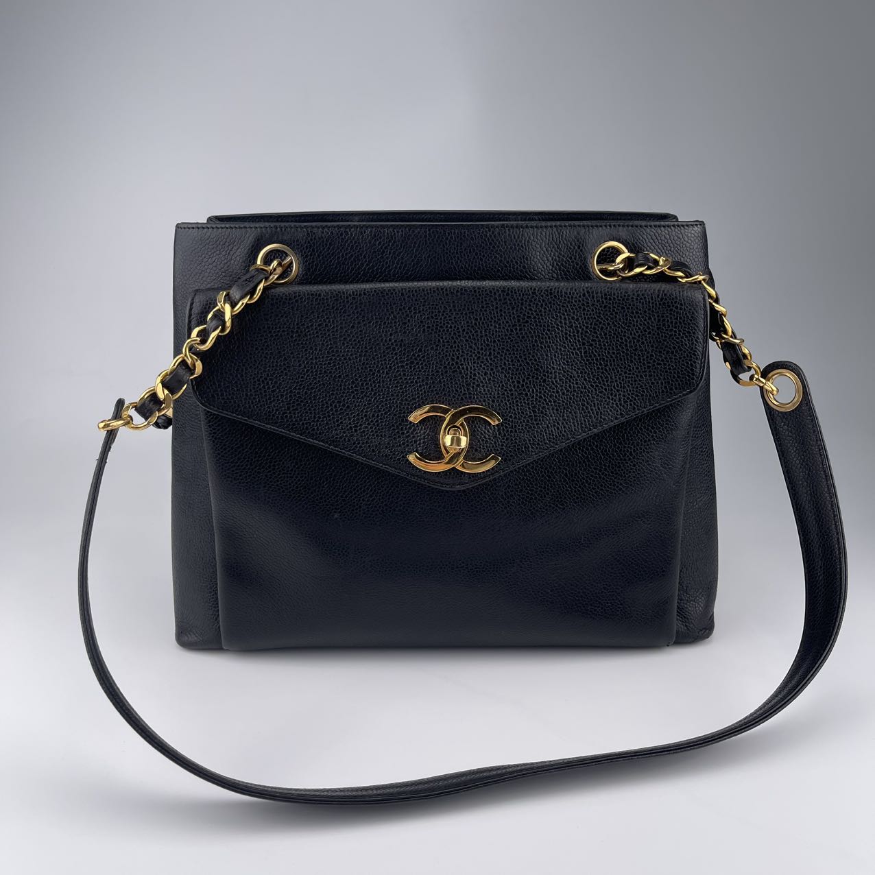 Chanel Black Caviar leather Shoulder Tote Bag [Used] – Vintage Velaa